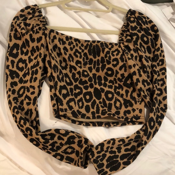 Missguided | Tops | Cheetah Crop Top With Puffer Sleeves | Poshmark